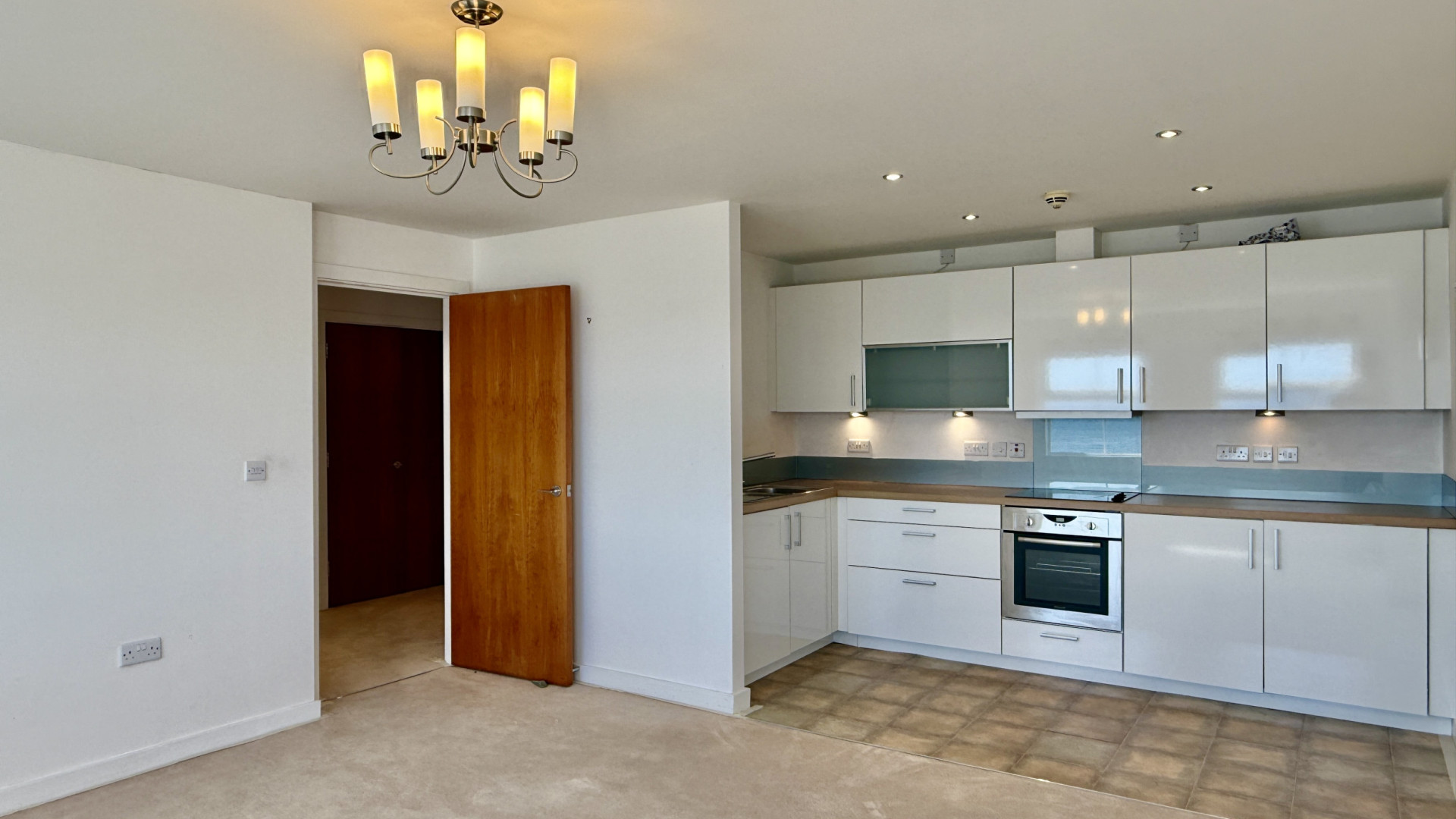 Cowley Groves - Apt. 47 Queens Pier Apartments, Stanley Mount East ...