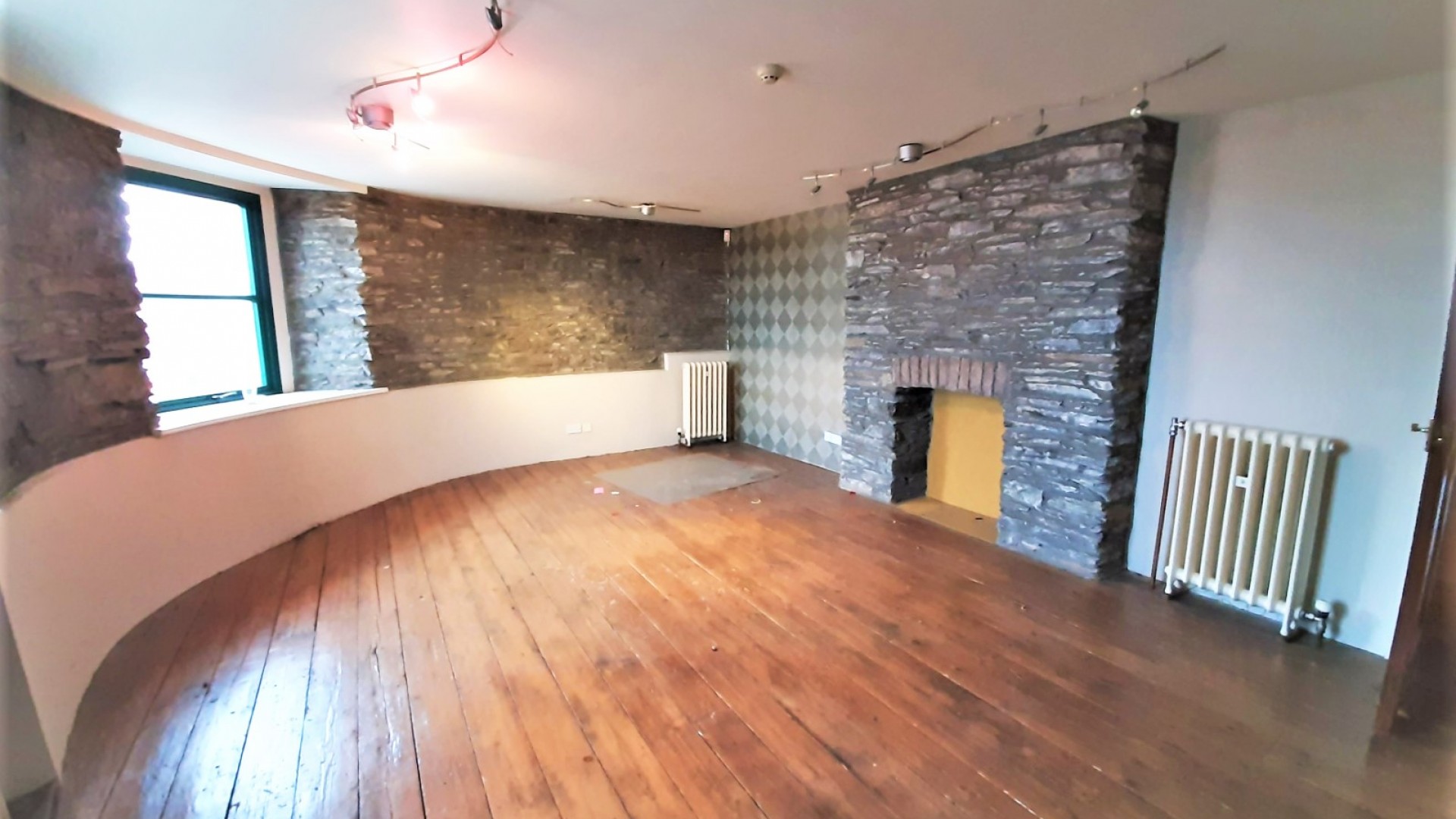 Cowley Groves - 3-5 Victoria Road, Douglas, IM2 4ER